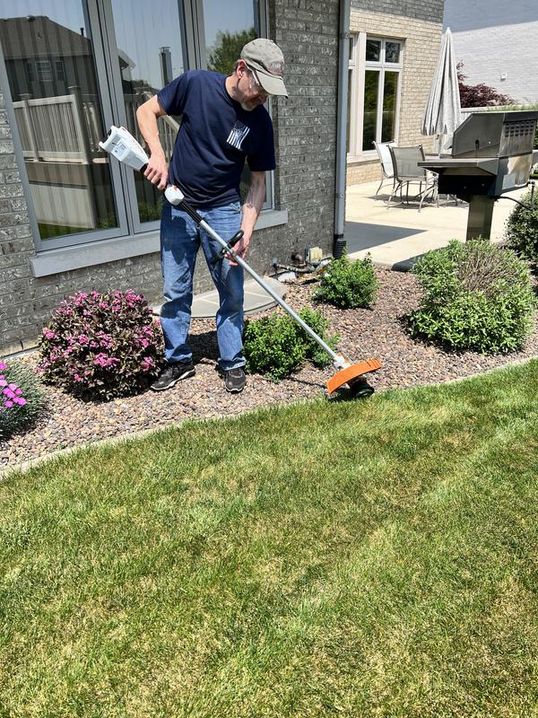 STIHL FSA 60R Battery Grass Trimmer | Pesches Flowers & Garden Center